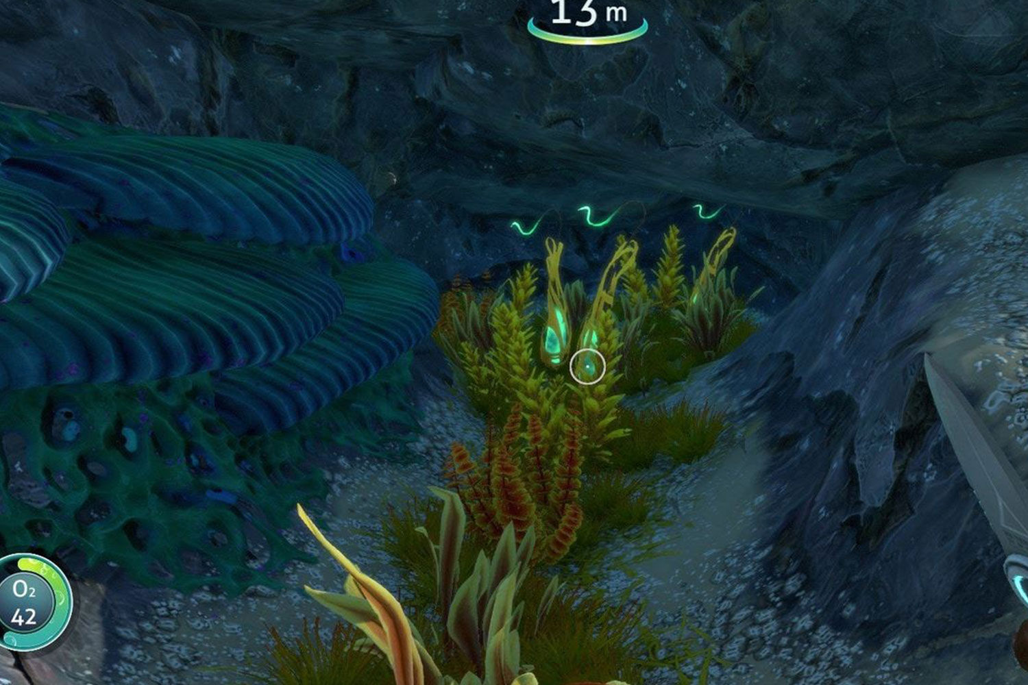 How to Get Snow Stalker Fur in Subnautica: Below Zero
